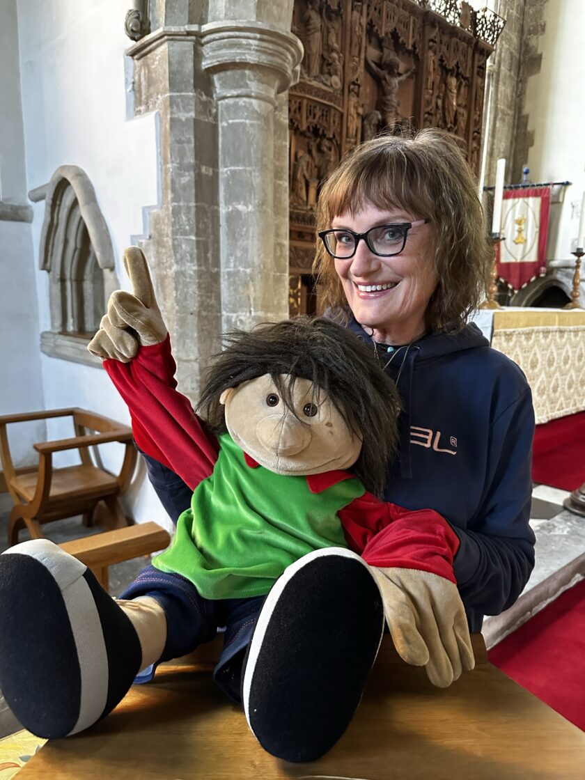 Churches welcoming all through BSL and Makaton signing - Diocese of ...